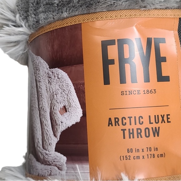 Frye | Bedding | Frye Arctic Luxe Faux Fur Throw | Poshmark